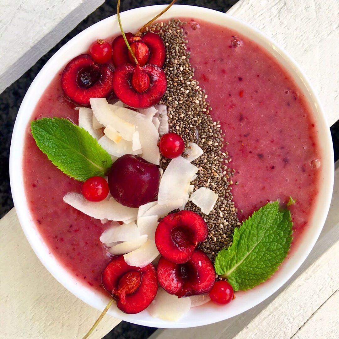 Recette Smoothie Bowl aux Fruits Rouges by Valebio